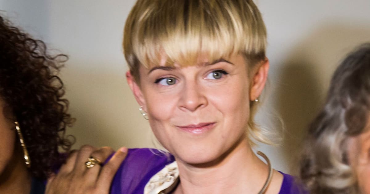 Robyn är ute ur mörkret: ”Nästan en annan person”