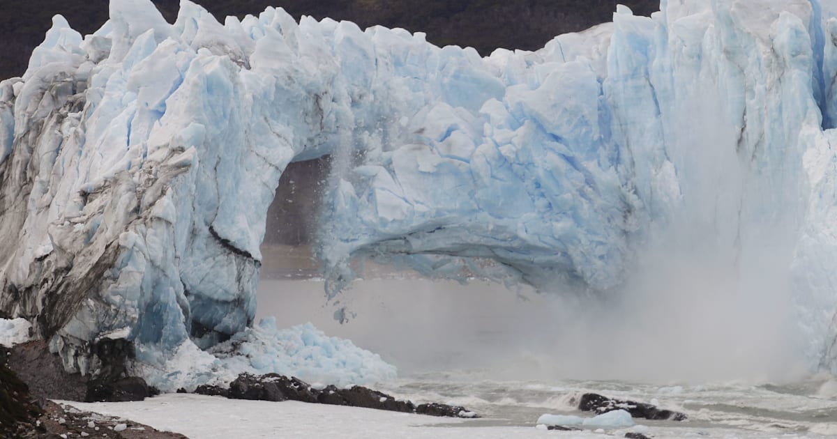 Dramatiska bilder visar jätteglaciärs kollaps