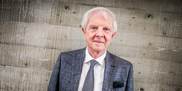 EF-grundaren Bertil Hult pekas ut i paradisläckan