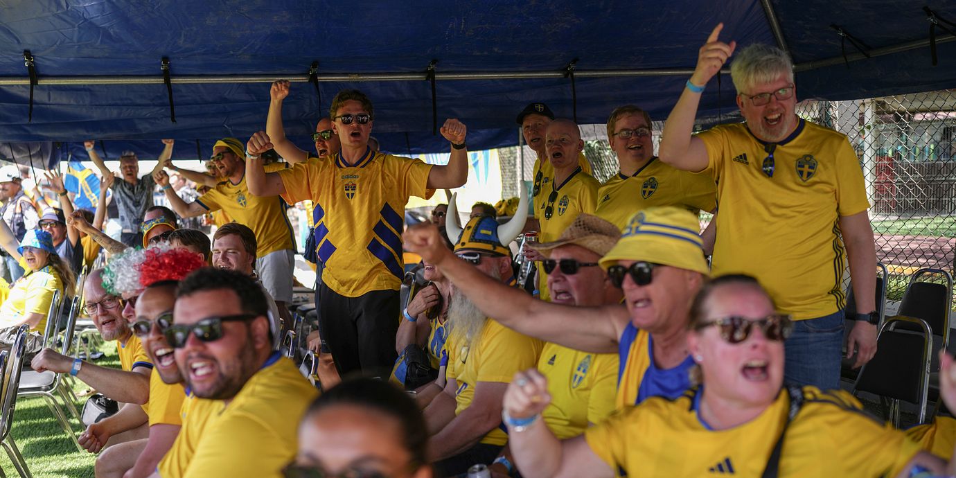Tusentals svenska fans i Mexiko inför premiären
