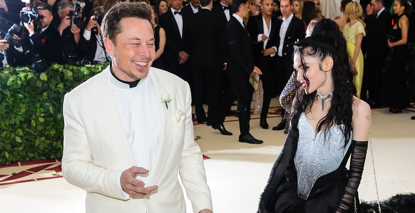 Musk har förlorat 1 000 miljarder i år – ändå rikast