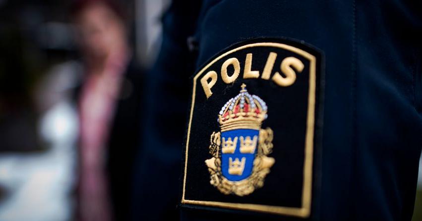 Man Död I Polisens Arrest I Skövde