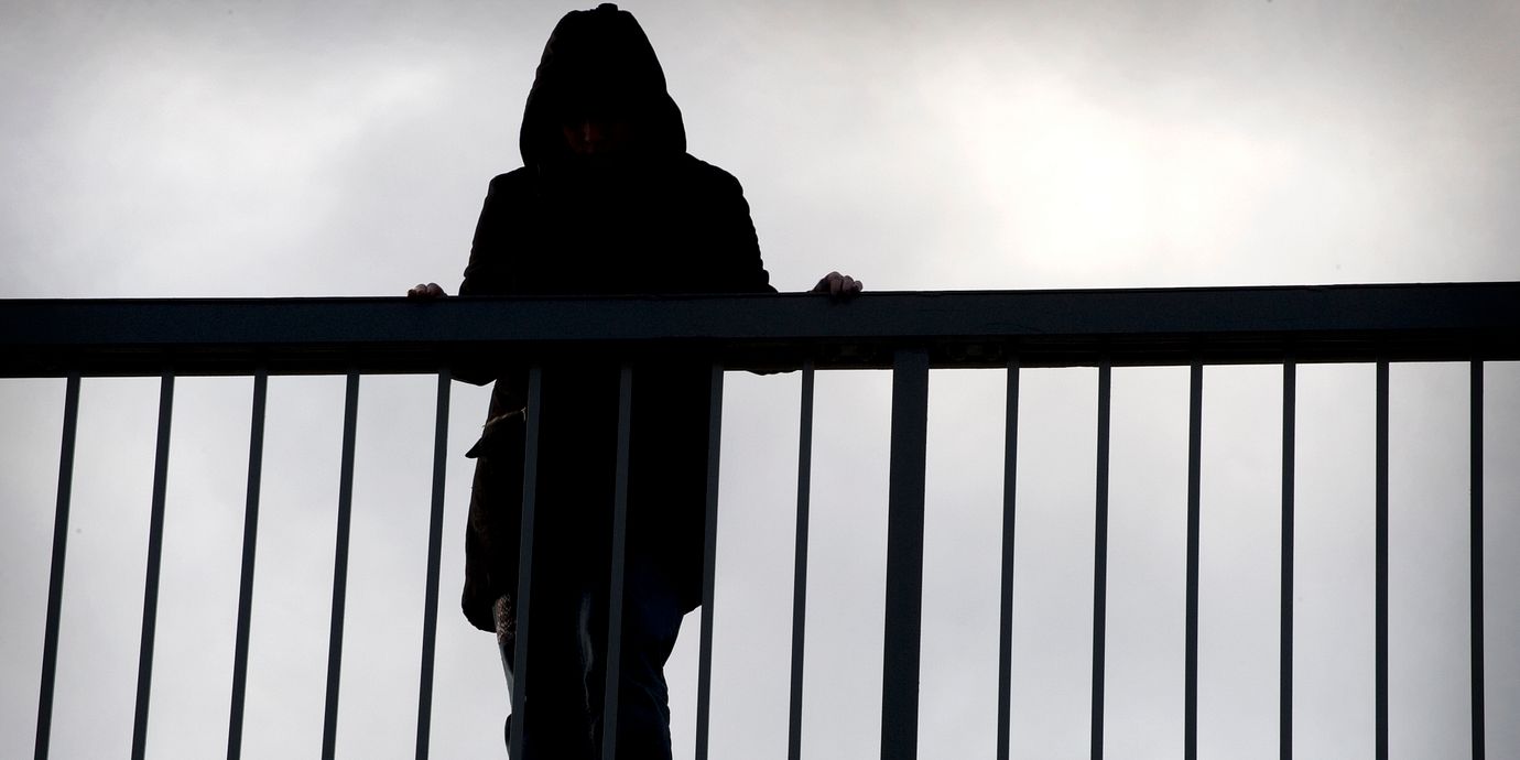 Vården brister för självmordsbenägna