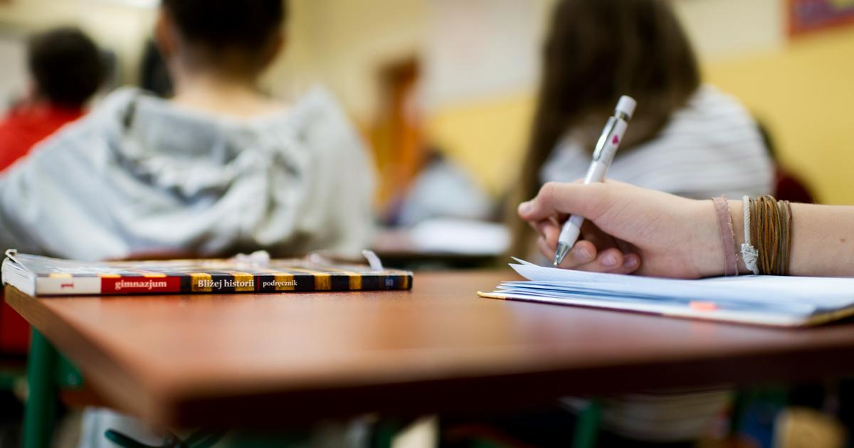 Lärare Hade Sex Med Sin Elev Har Kvar Jobbet