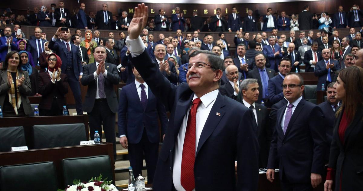 Turkiets talman vill skrota skrivelse om sekularism Turkiets talman vill skrota skrivelse om sekularism