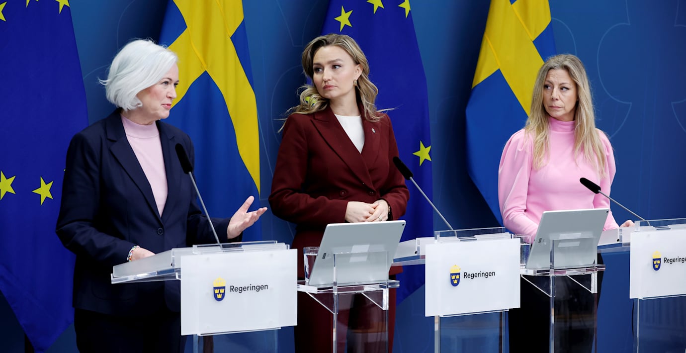 Regeringen ska ta fram ny plan för förlossningsvården