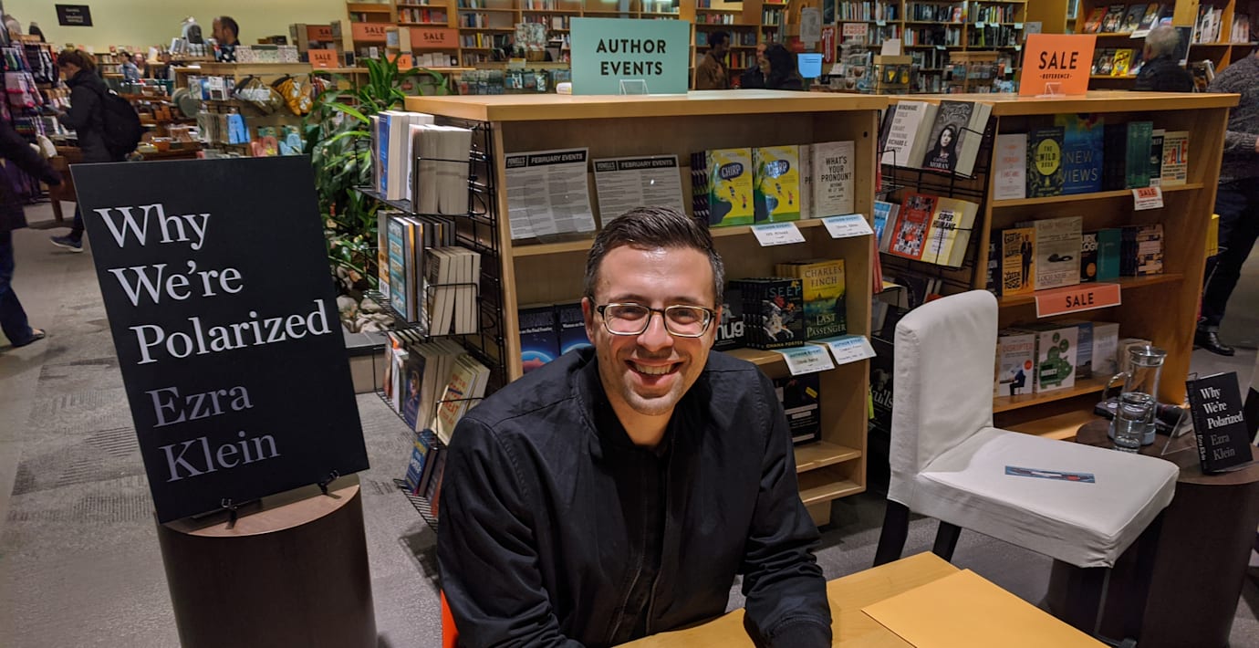 Ezra Klein: Joe Biden borde hoppa av presidentvalet