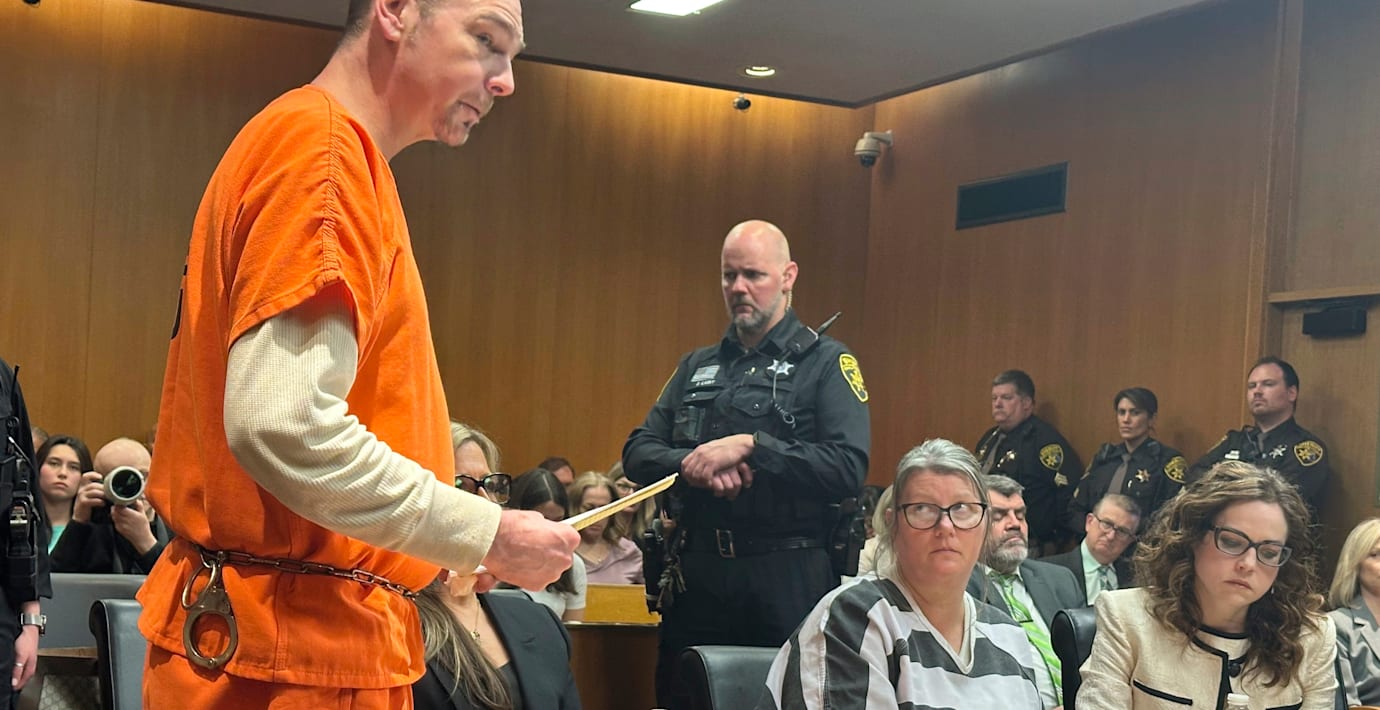 Minst tio års fängelse för föräldrar till skolskytt i historisk dom